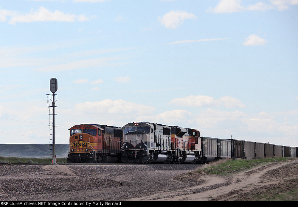 BNSF DPUs 9339 and 9564 Push North to the PRB While 8946 With a Loaded Train Sits in the Hole ...